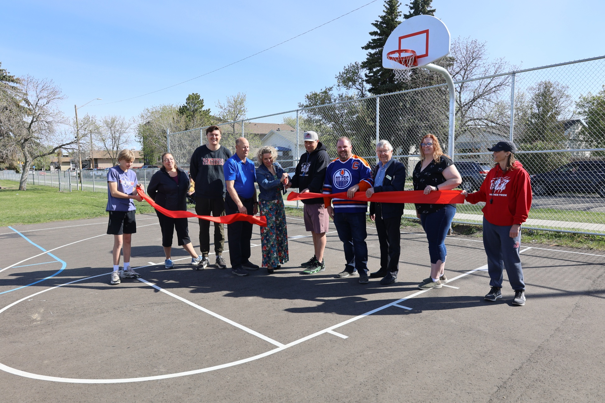 École Leduc Junior High School outdoor basketball courts grand opening ...